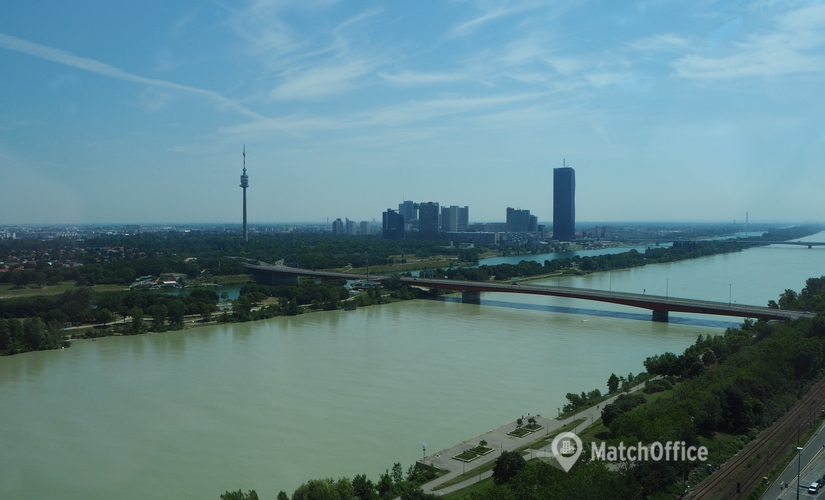 Büroturm Millennium Tower