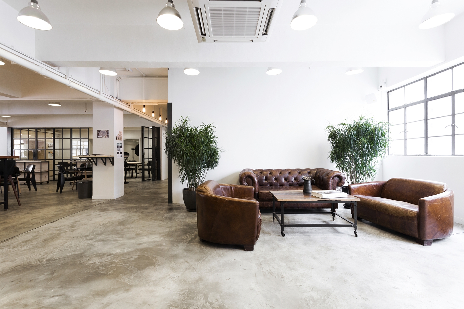 Meeting room in Kennedy Town 8/F Cheung Hing Industrial Building ...