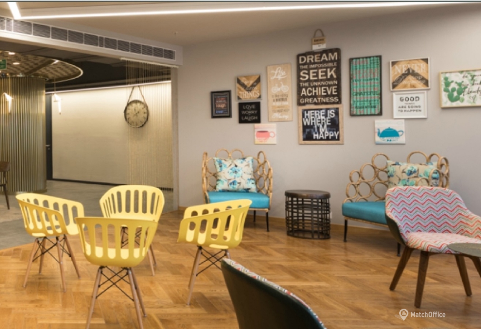 Office Space in DLF CyberHub Building 10, Gurgaon