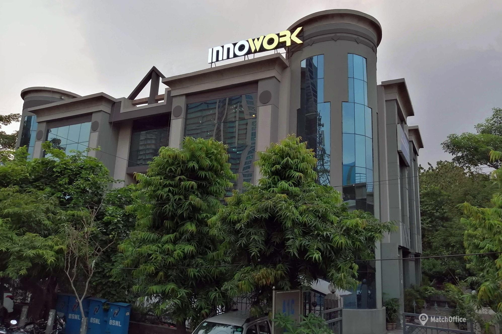 Spacious Coworking Space in Sector 16, Noida with Excellent Amenities