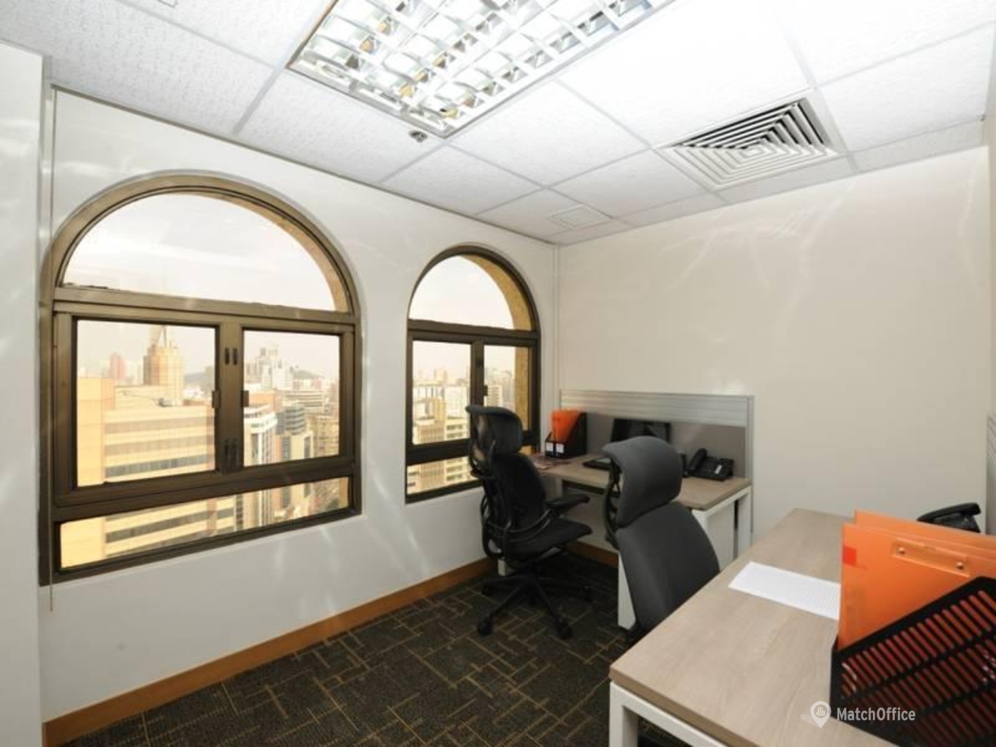 Avenida da Praia Grande, n°429, Centro Comercial Praia Grande, 27 ...