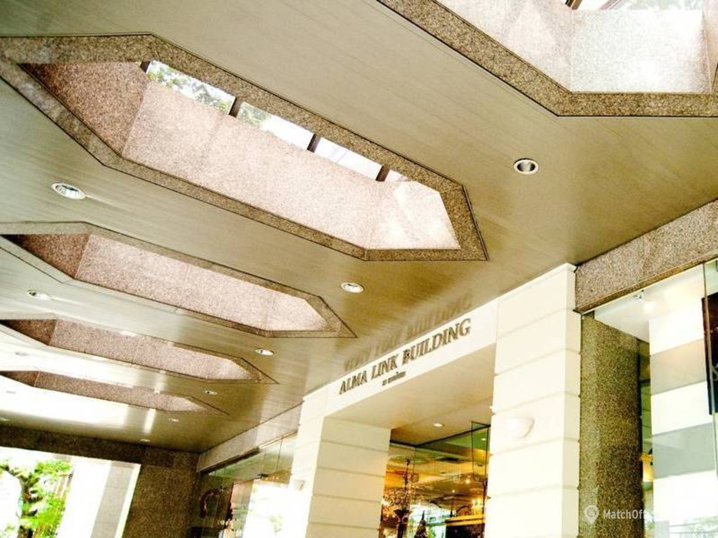 Coworking on Level 17 Alma Link Bldg., Bangkok for Lease | MatchOffice.com