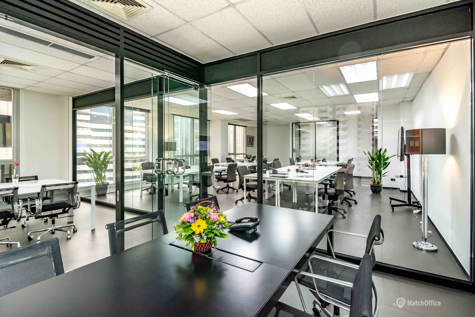 RSU Tower, Soi Sukhumvit 31, Phrom Phong BTS — Prestigious Business ...