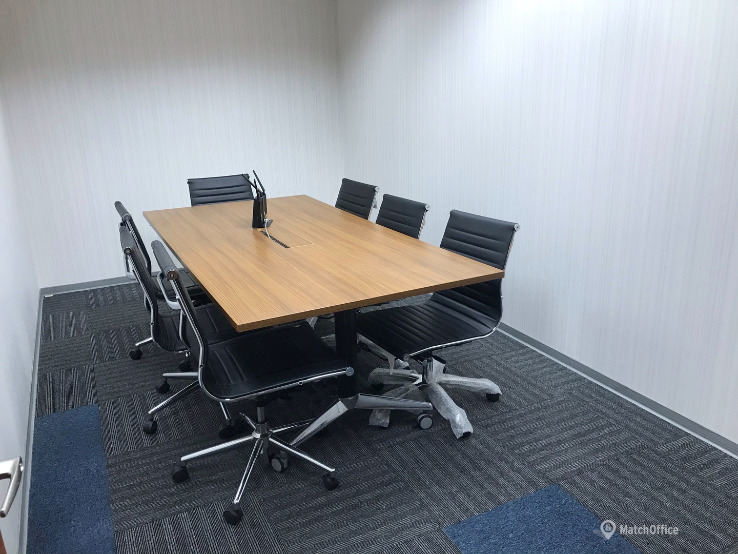 17th Floor, No. 167 Dunhua North Road, Songshan District, Taipei ...