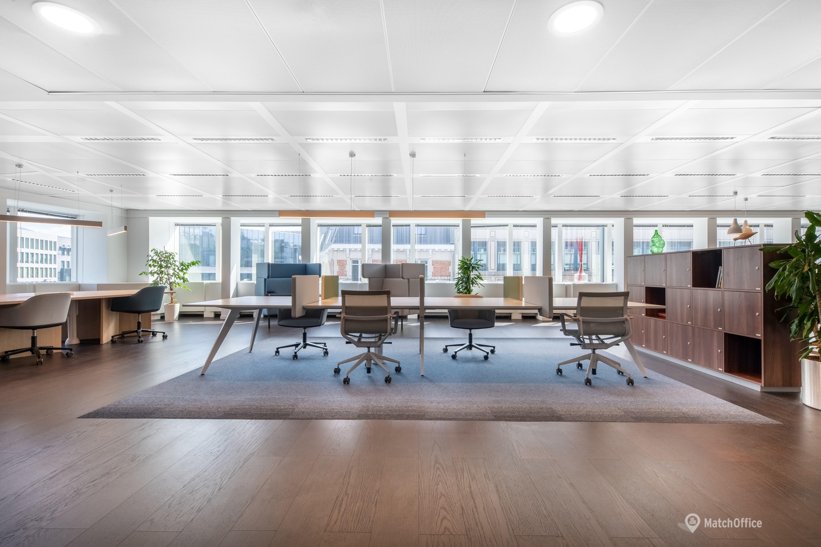 Bedrijventerrein ann de Rond-Point Robert Schuman 6 | MatchOffice.be