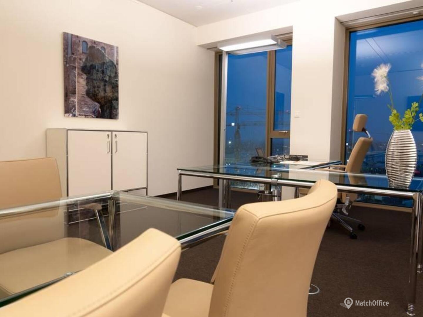Virtual Office in Friedrich-Ebert-Anlage 35-37, Tower 185, 14. Etage ...