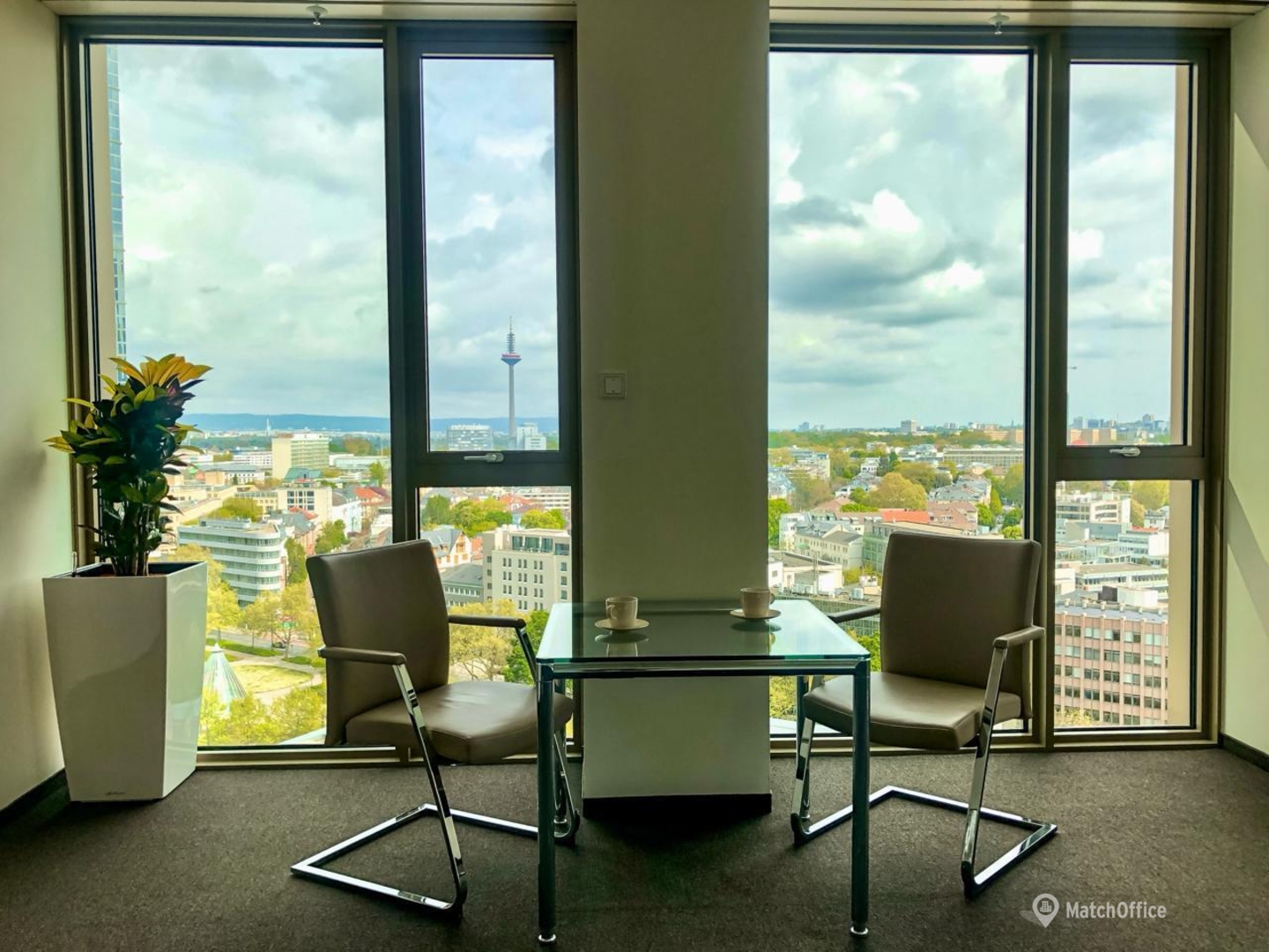 Shared Office on Friedrich-Ebert-Anlage 35-37, Frankfurt Innenstadt for ...