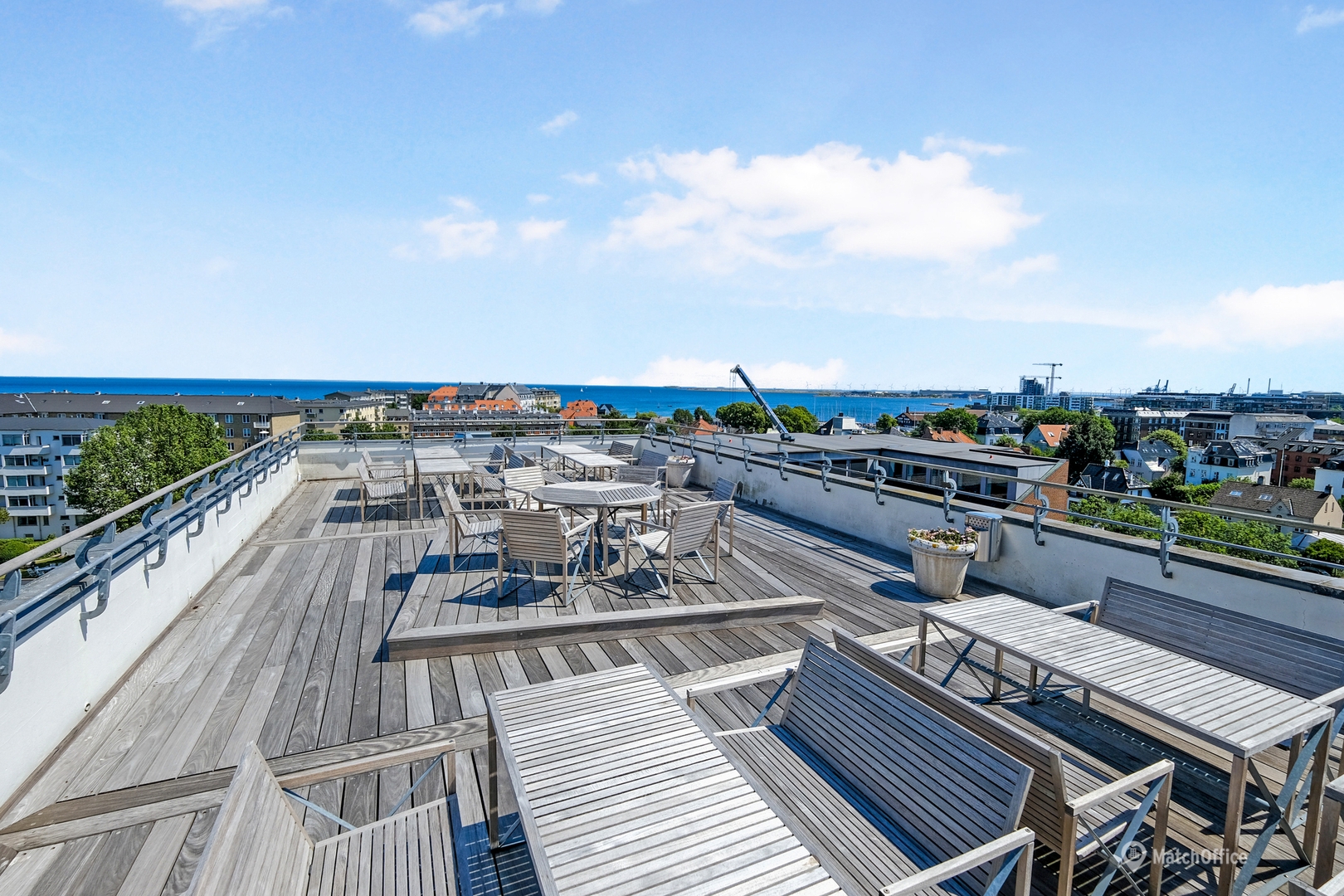 Strandvejen 102-104 i Hellerup - Kontor til leje 1497 m² | Lokalebasen.dk