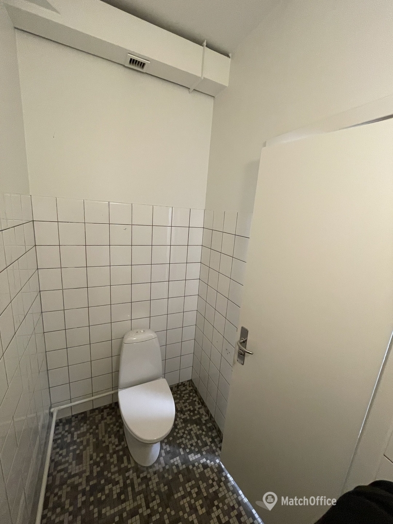 Falkoner Alle 53 i Frederiksberg - Lagerhal til leje 15 m² Lokalebasen.dk