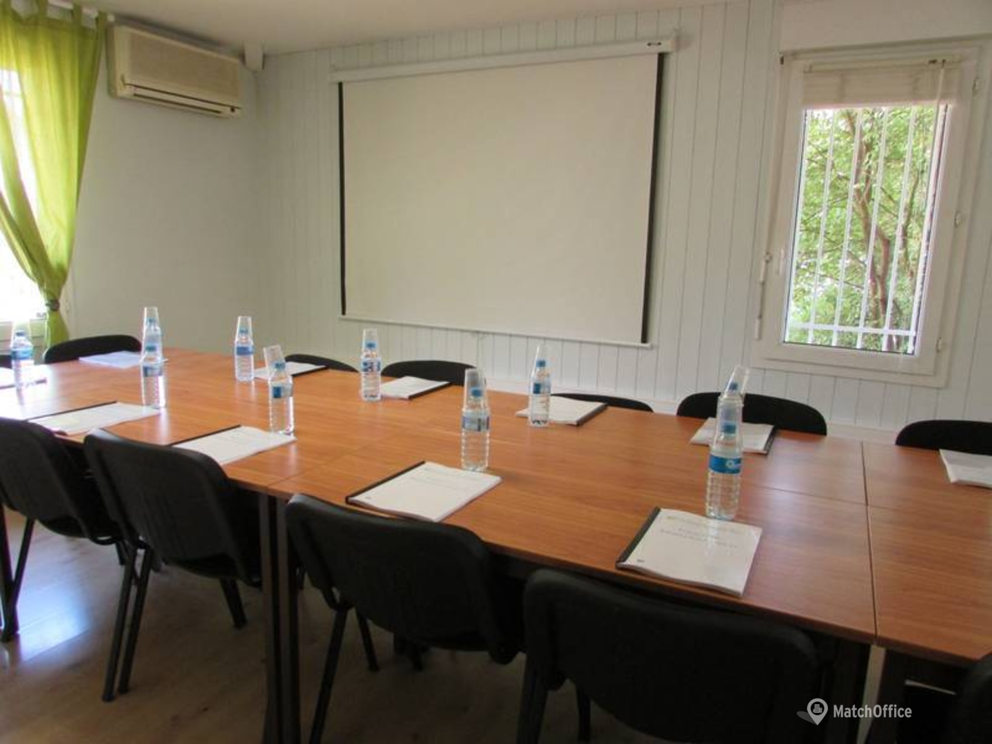 Co-Working Office on 6 Impasse de Ratalens, Saint-Jean for Lease ...