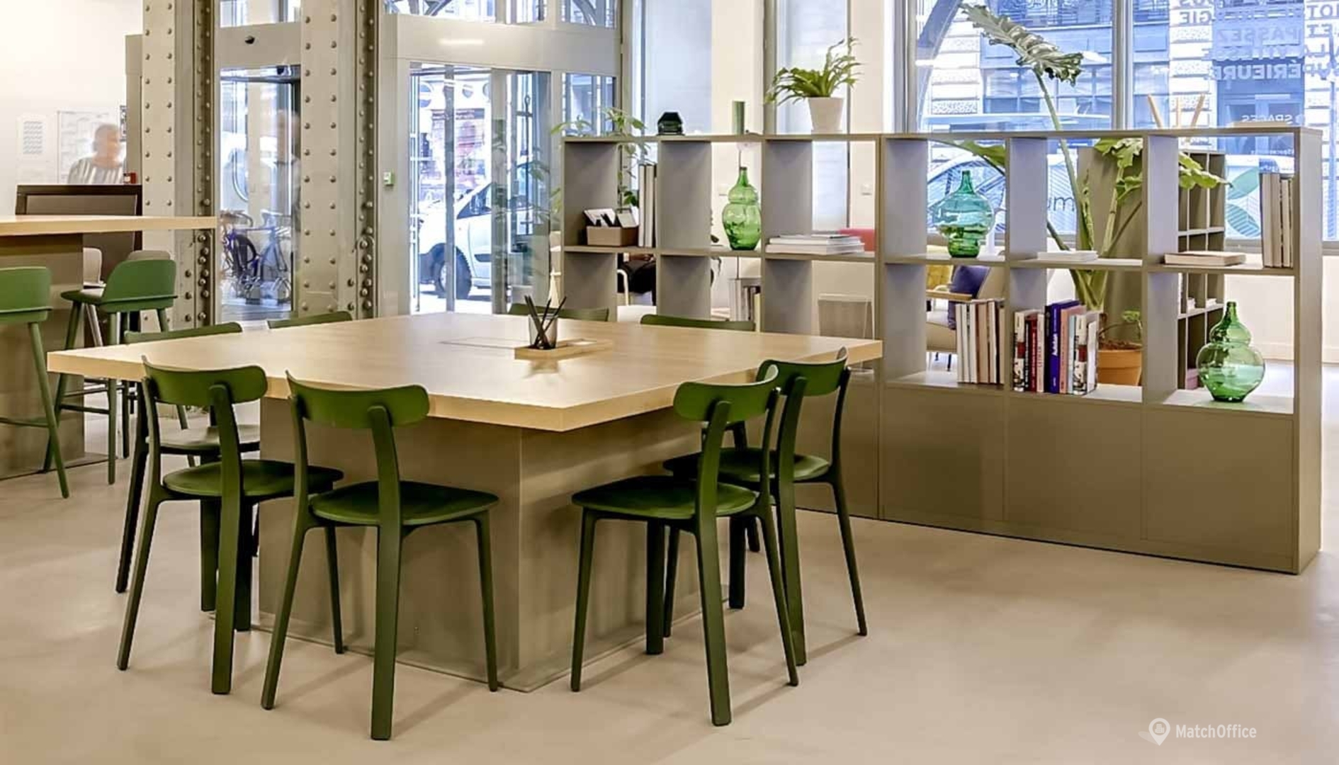 Rent a shared workspace at 124 rue Réaumur MatchOffice.com
