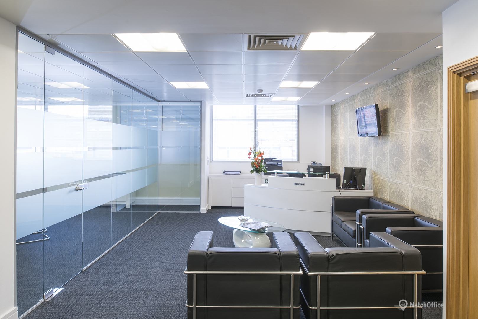 45 Moorfields, EC2Y 9AE The City of London - Business centre 55 m² ...