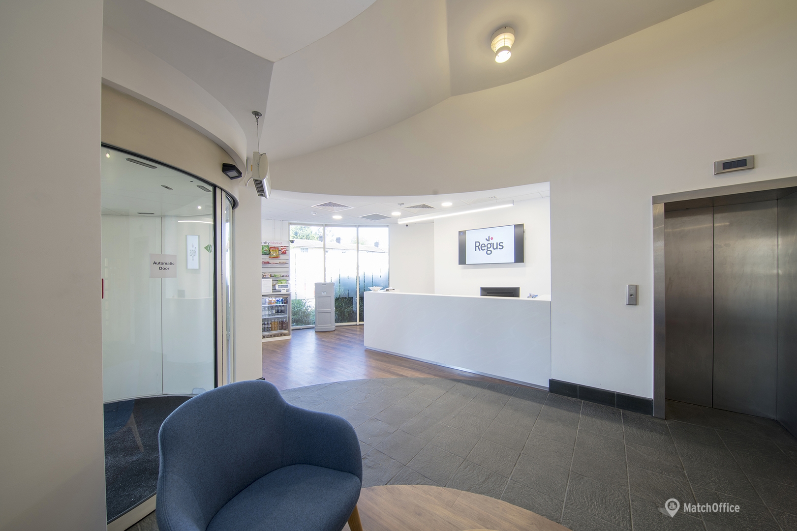 Centurion House, London Road, TW18 4AX Surrey - Business centre 75 m² ...