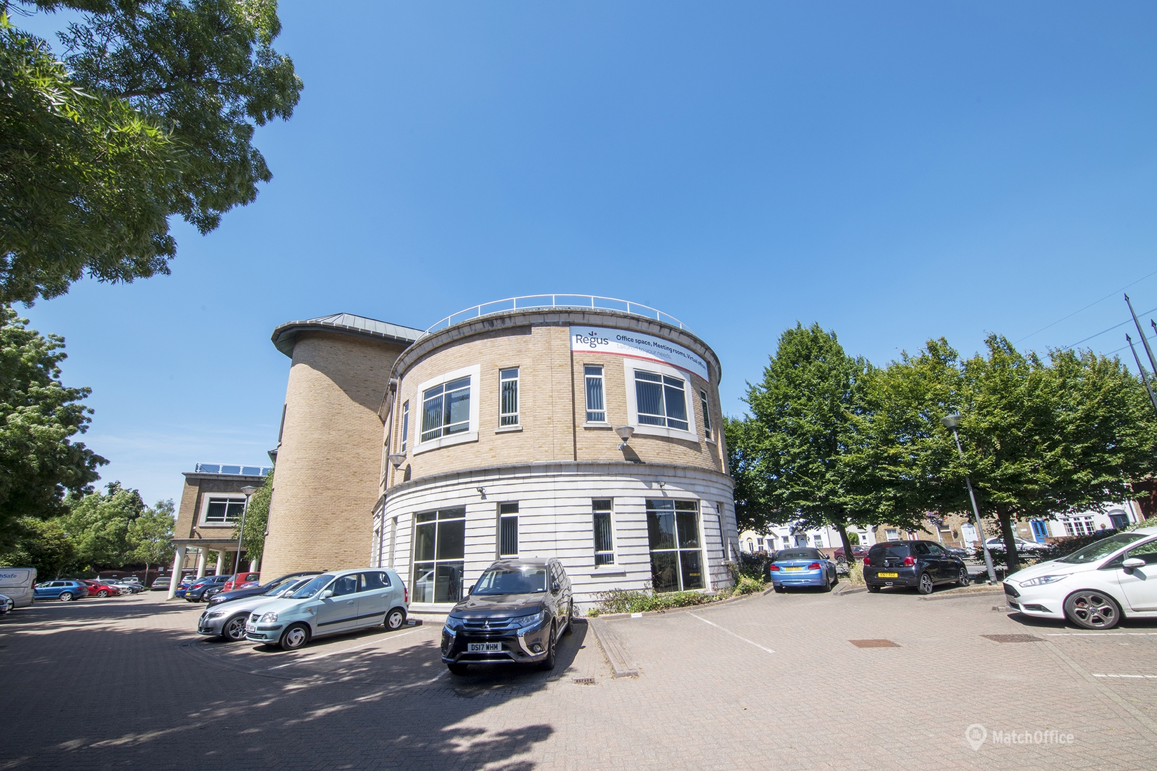 Centurion House, London Road, TW18 4AX Surrey - Business centre 75 m² ...