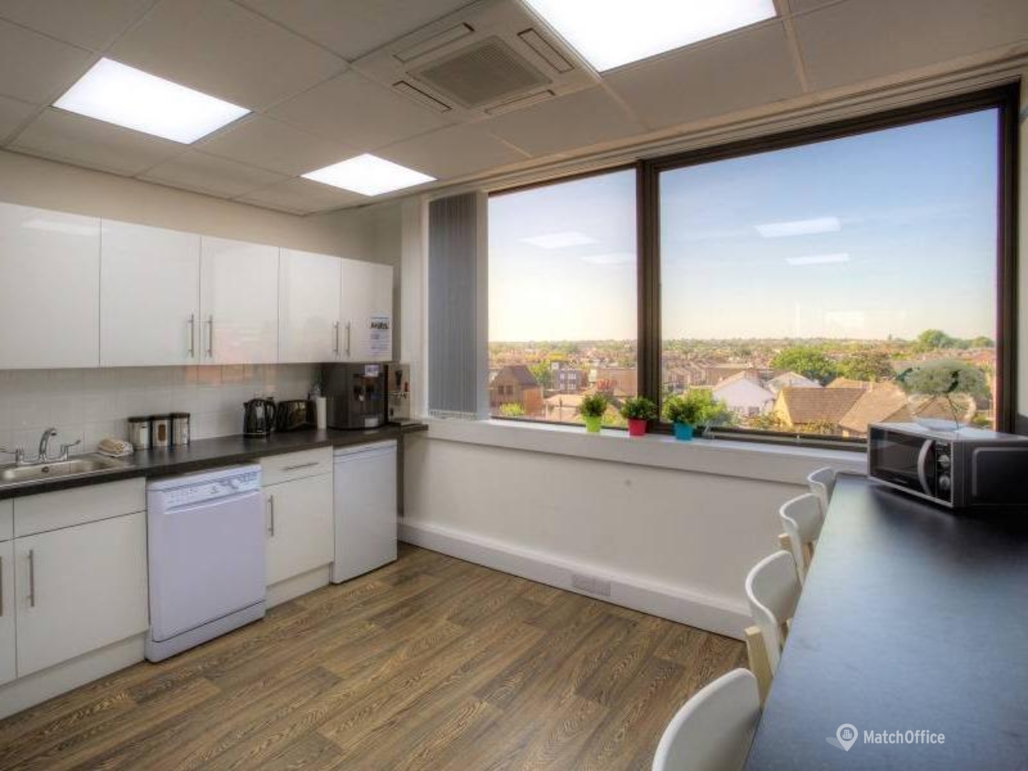 28 Baddow Road, CM2 0DG Chelmsford - Business centre 46 m² MatchOffice ...