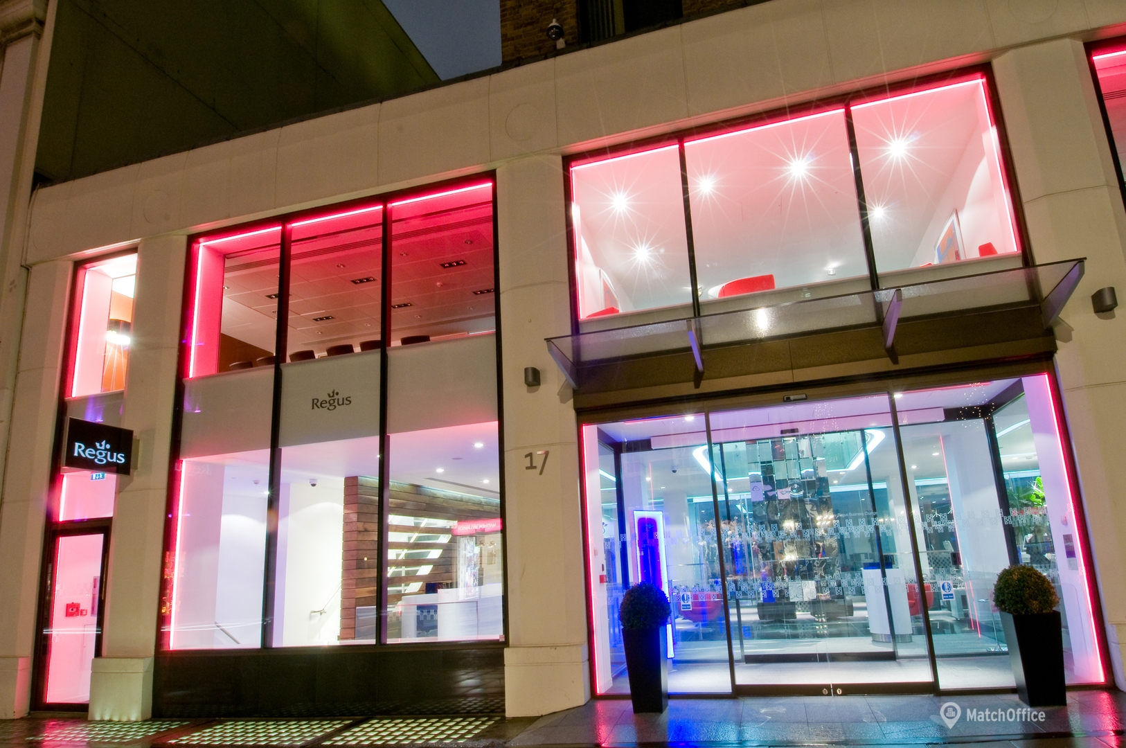 1 Berkeley Street, W1J 8DJ The City of London - Coworking spaces 40 m² ...