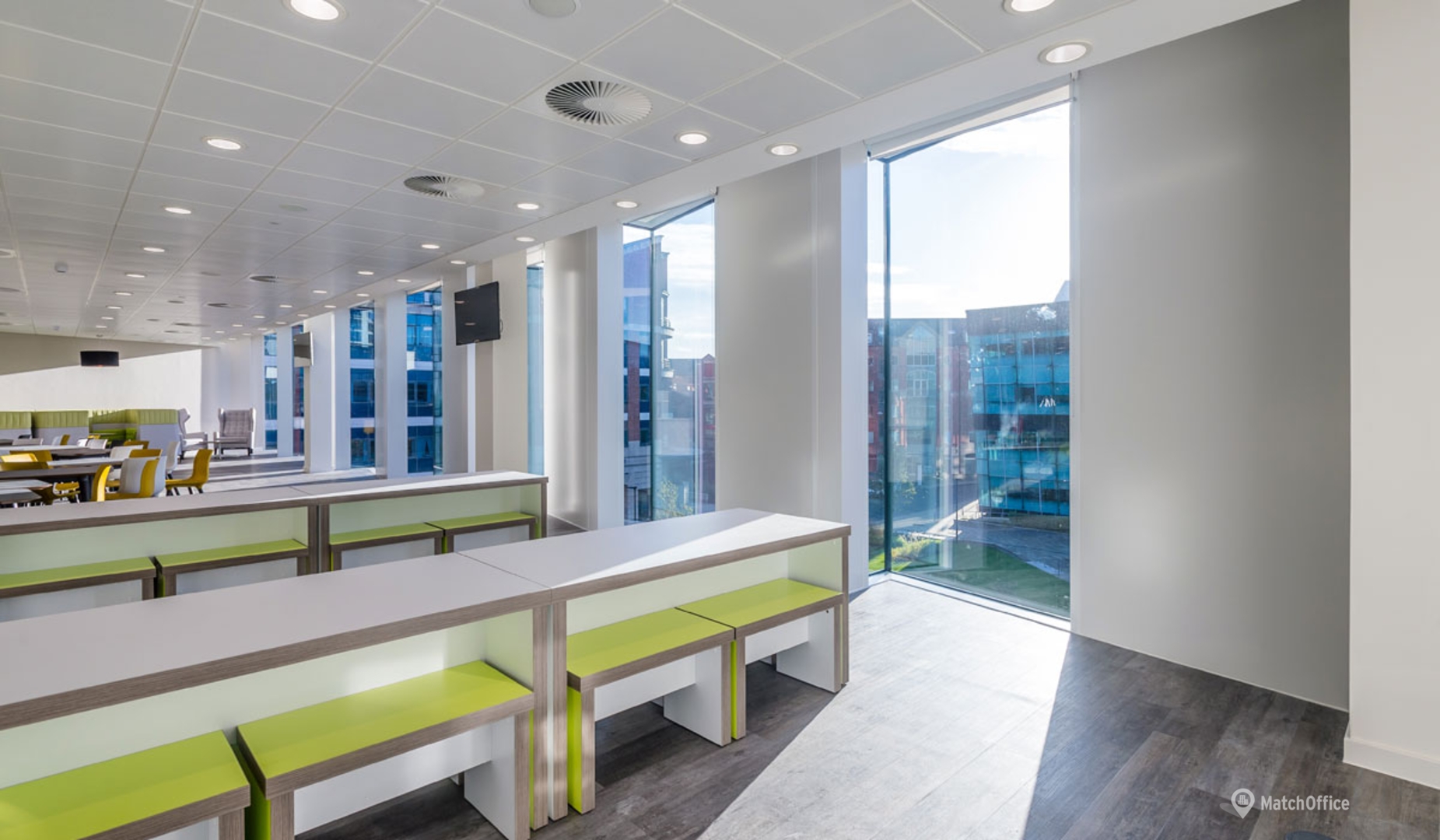3 Sovereign Square, LS1 4DA Leeds City Centre - Business centre 10 m² ...