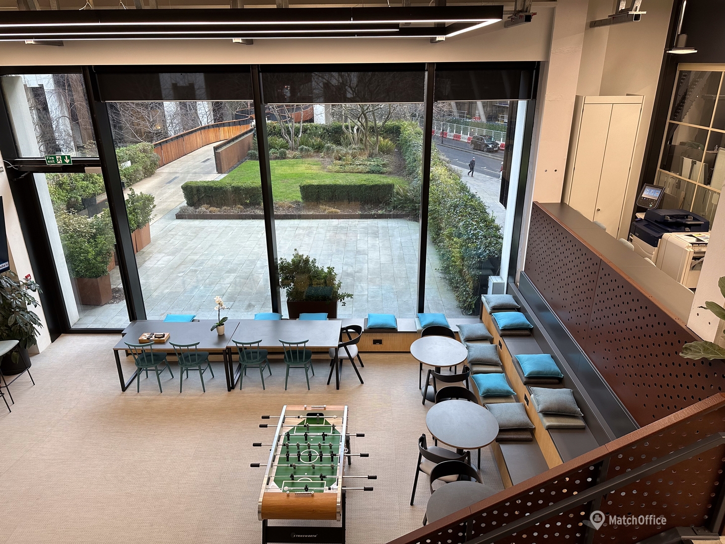 2 London Wall Place, EC2Y 5AU The City of London - Business centre 766 ...