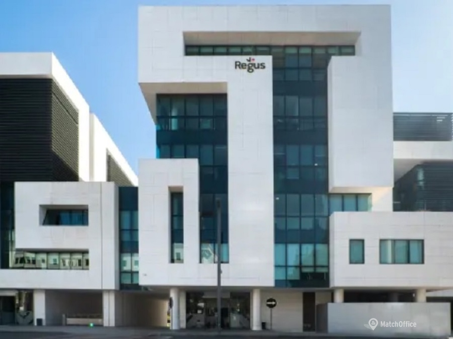 Immeuble "Mahaj Ryad Center Bureaux" — Prestigious Bussines Suites for ...