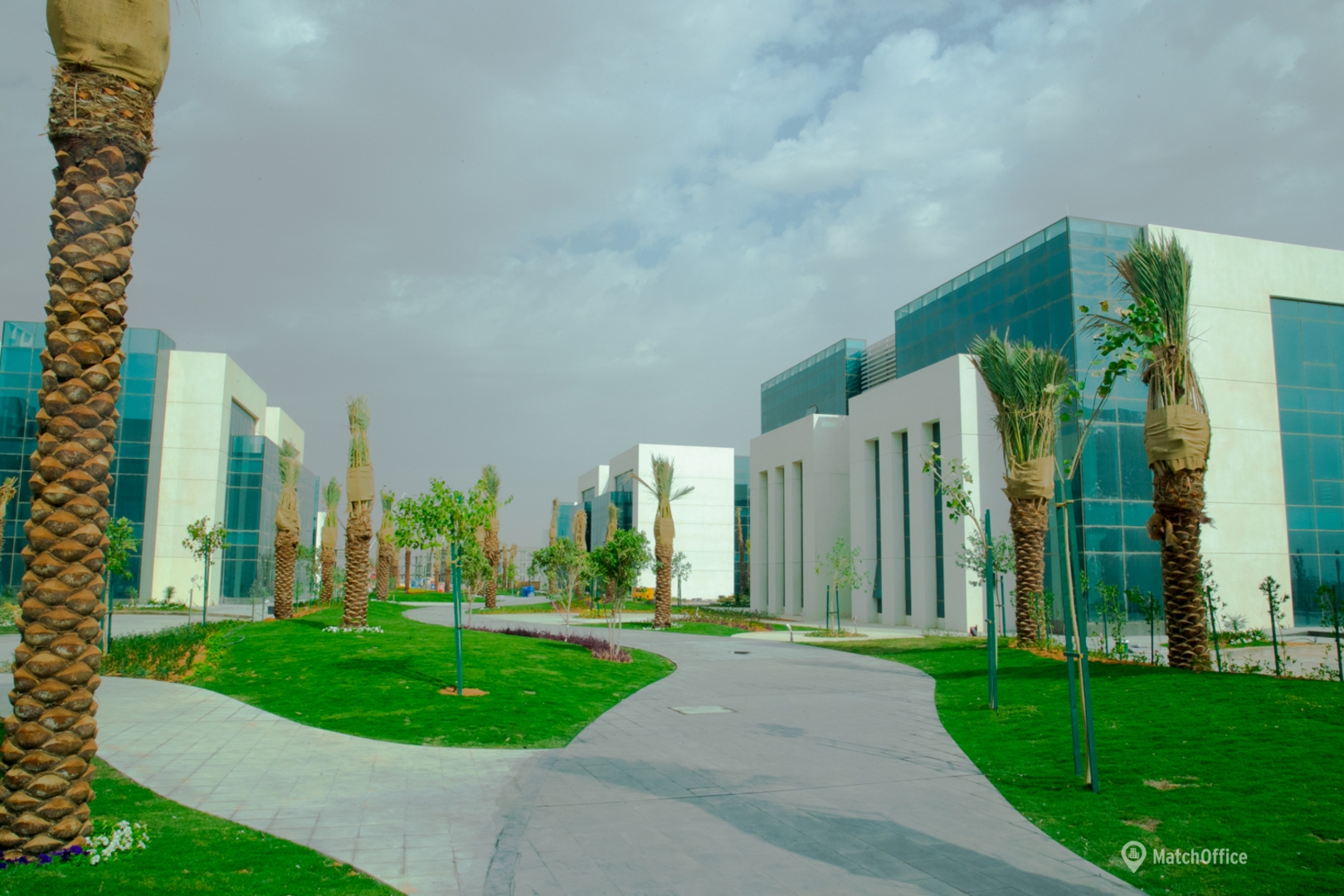 Roshn Business Front, Airport Road, Building S4 — Prestigious Bussines ...