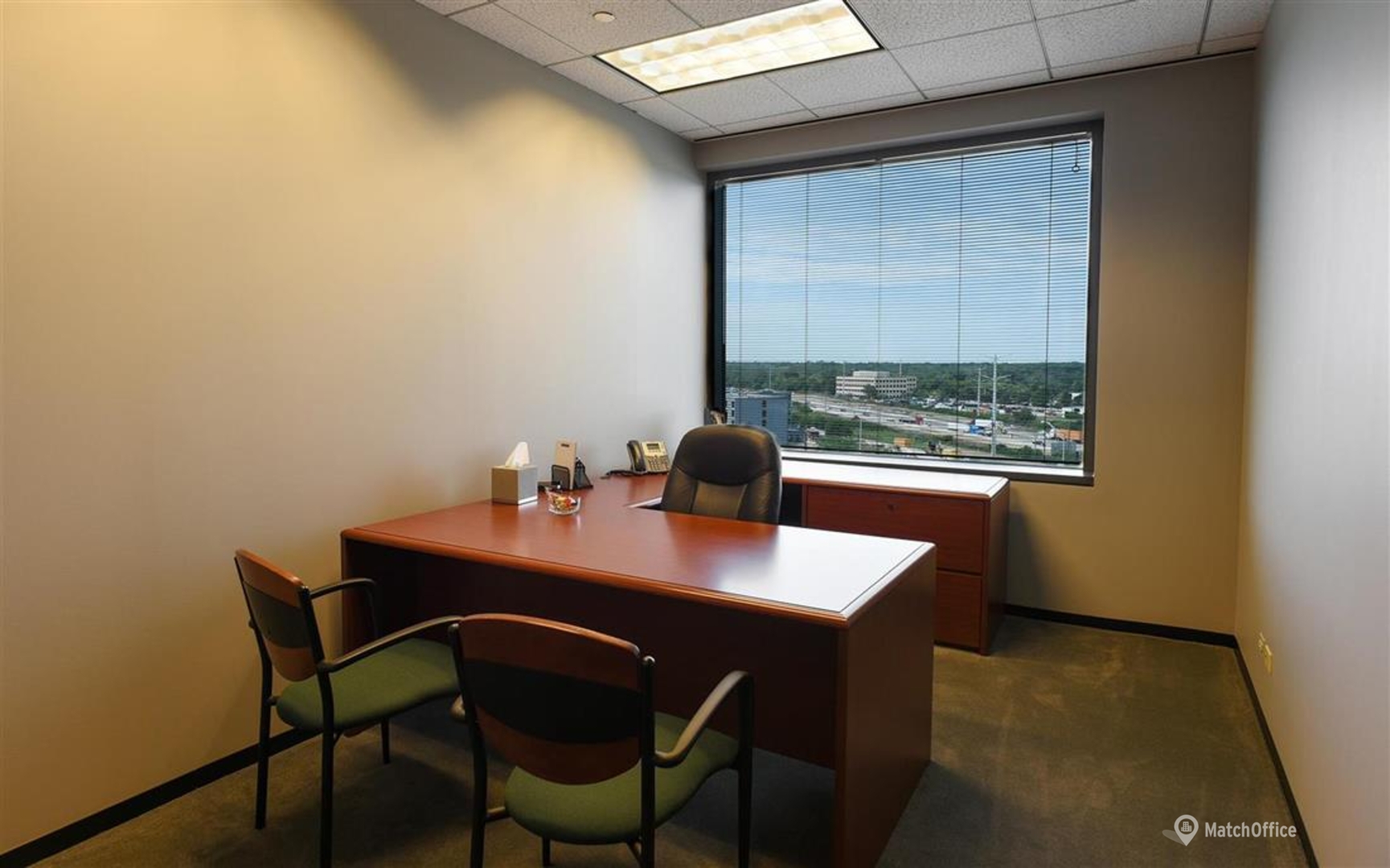 Shared Workspace on 1901 North Roselle Road, Schaumburg, IL for Lease ...